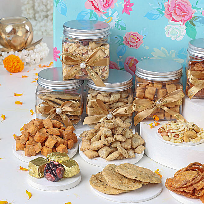 Buy/Send Shakkar Munchy Box For Diwali Online- FNP