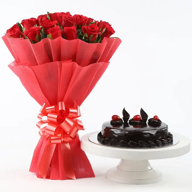 Buy/Send Deluxe Red Roses with Cake Ensemble Online- FNP