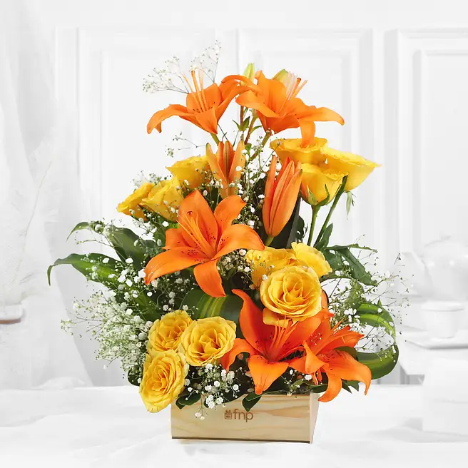 Buy/Send Beautuful Expression Floral Arrangement Online- FNP