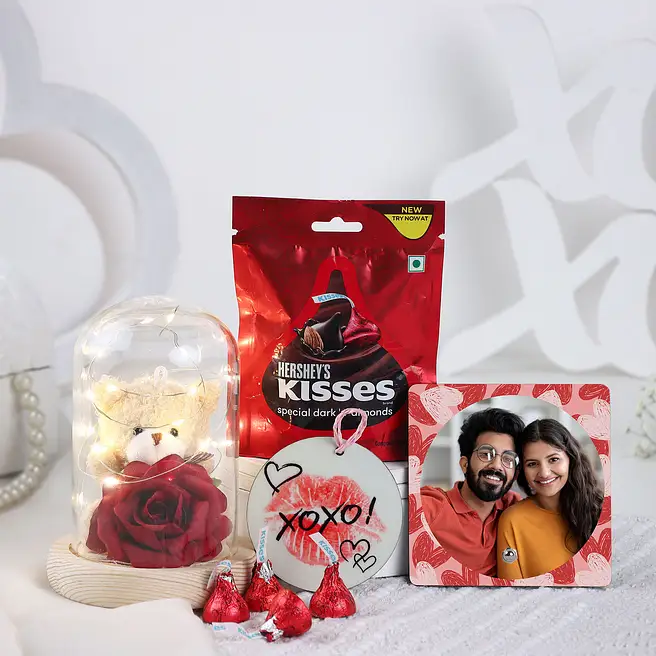 Personalised Hugs N Kisses Bundle qatar | Gift Personalised Hugs N ...