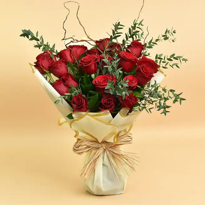 Red Roses Mesmerizing Bouquet saudi-arabia | Gift Red Roses Mesmerizing ...