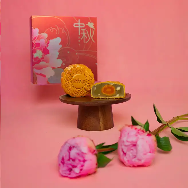FNP Single Yolk Bakedskin Mooncake White Lotus Paste singapore | Gift ...