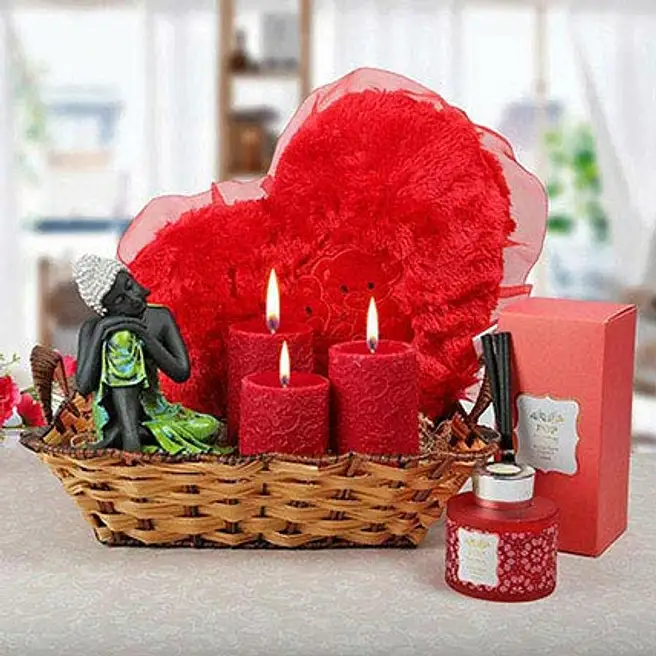 Divine Hamper For U uae | Gift Divine Hamper For U- FNP