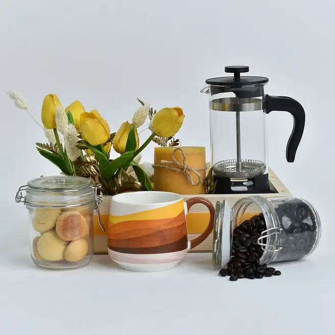 Yellow Yellow Coffee Fellow uae | Gift Yellow Yellow Coffee Fellow- FNP